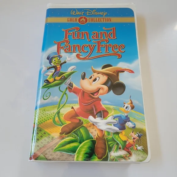 Walt Disney Gold Classic Collection Logo Walt Disney Gold Classic